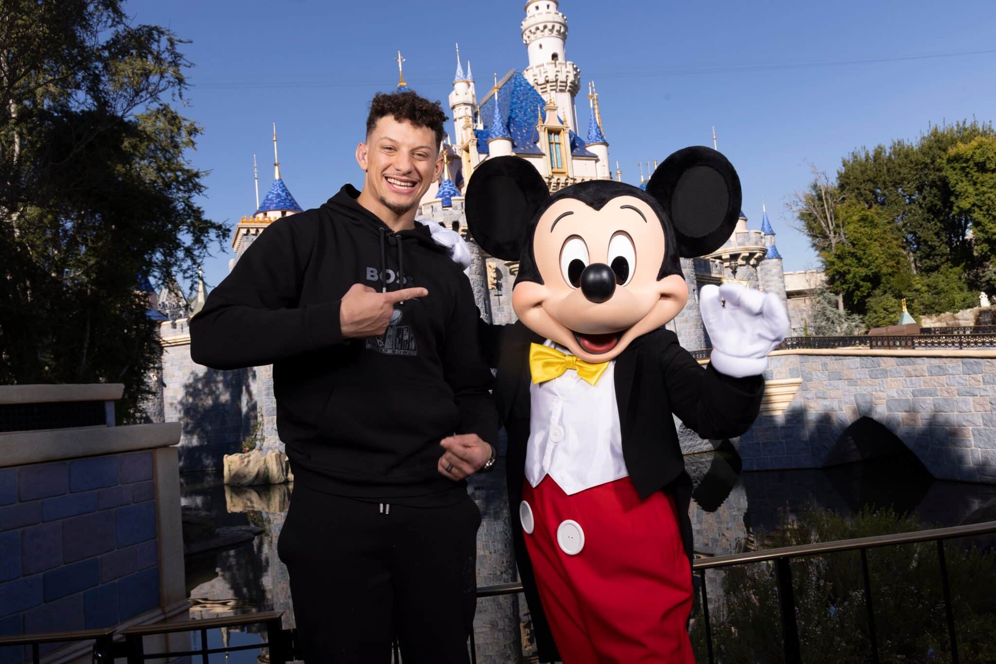 Patrick Mahomes hizo el tradicional recorrido por Disney